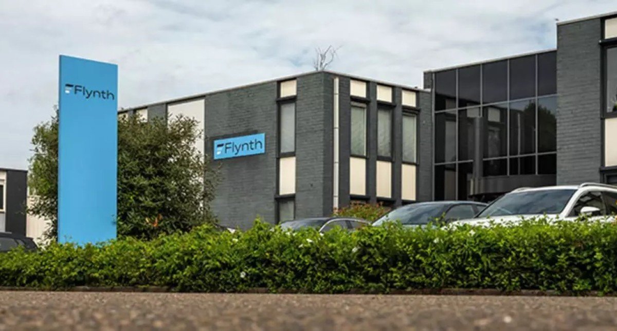 Flynth wordt ambassadeur van Stichting Guruz | AccountancyWorld